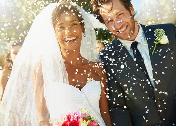 The Pros And Cons Of A Big Wedding - Zagline